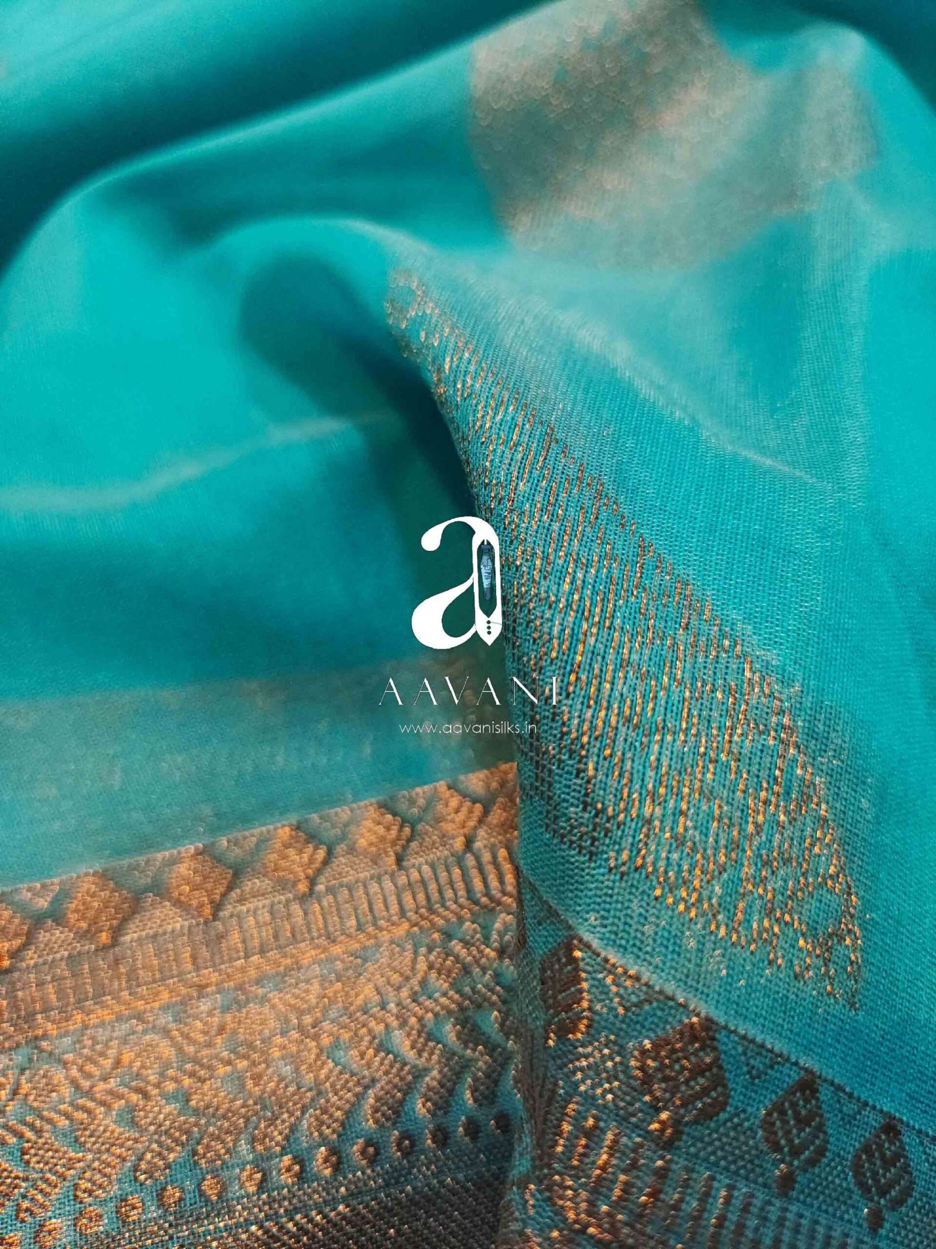 Ananda Blu Colour Silk Cotton Saree - Aavani Silks